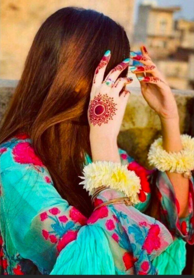 2025’s Hottest New & Stylish WhatsApp DP Images 🔥250+